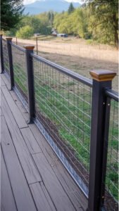 24 Hog Wire Fence Ideas for Stylish and Secure Yards