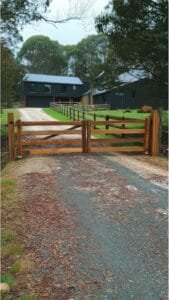 24 Farm Gates Entrance Ideas To Transform Your Property’s Curb Appeal