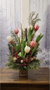 26 Christmas Floral Arrangement Ideas For Stunning Holiday Centerpieces